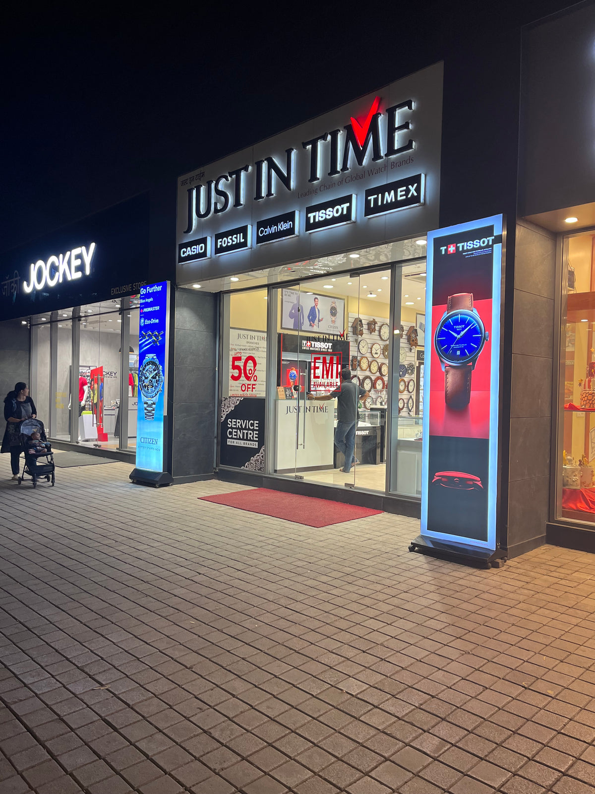 Best Luxury Watch Stores in Pune | Just In Time