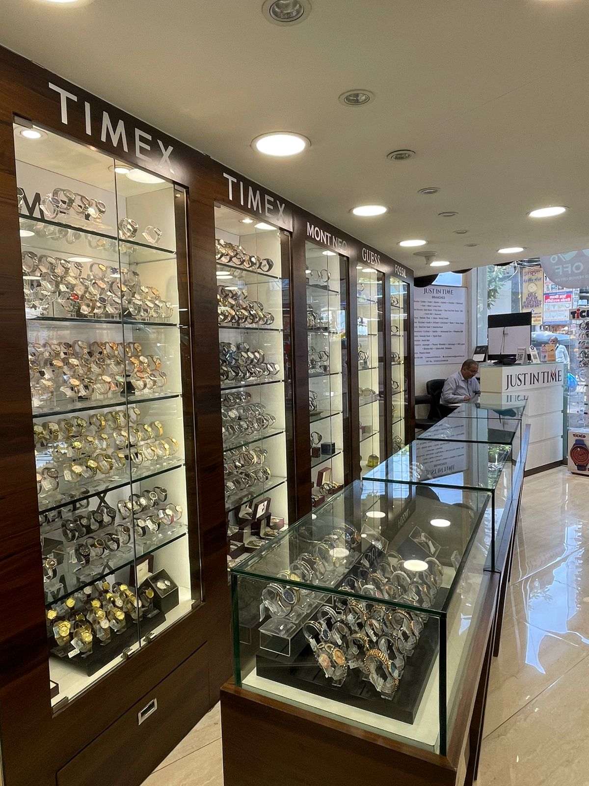 Best Luxury Watch Store in Mumbai | Just In Time