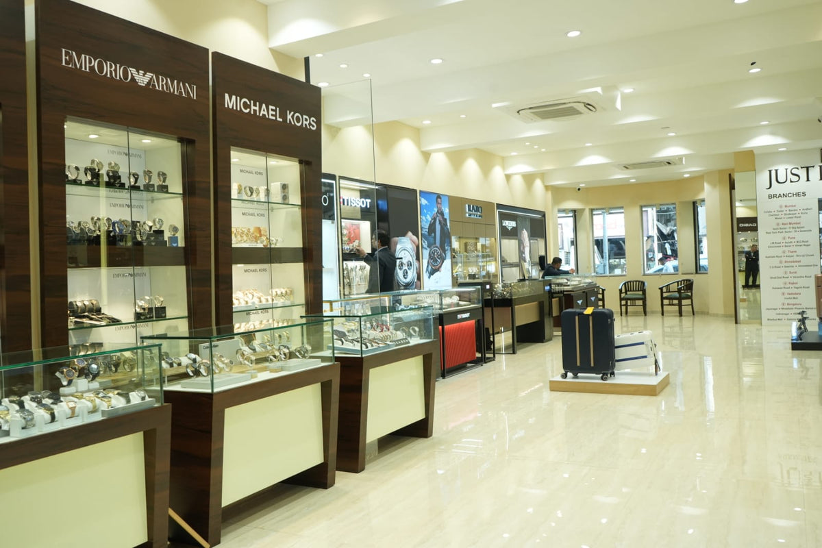 Best Luxury Watch Store in Colaba | Just In Time