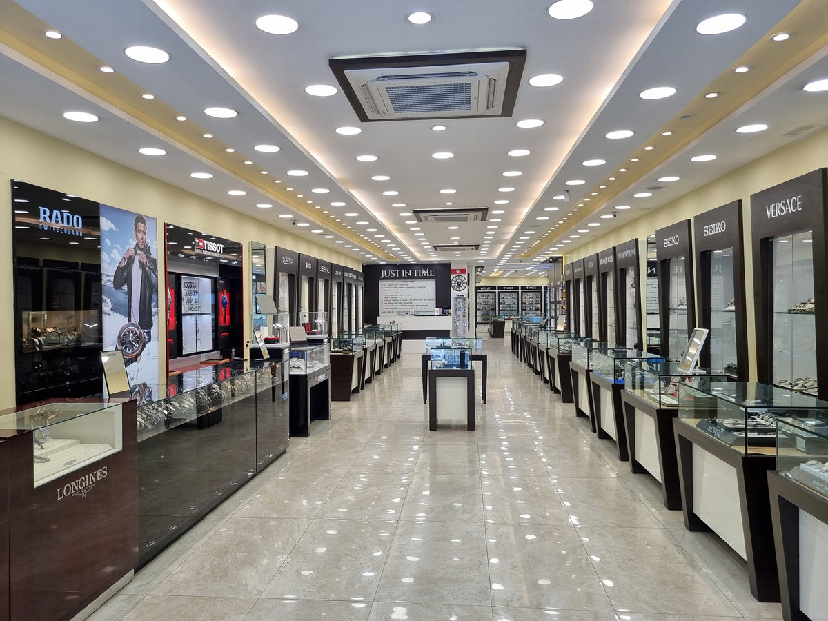 Best Luxury Watch Store in Ghod Dod | Just In Time