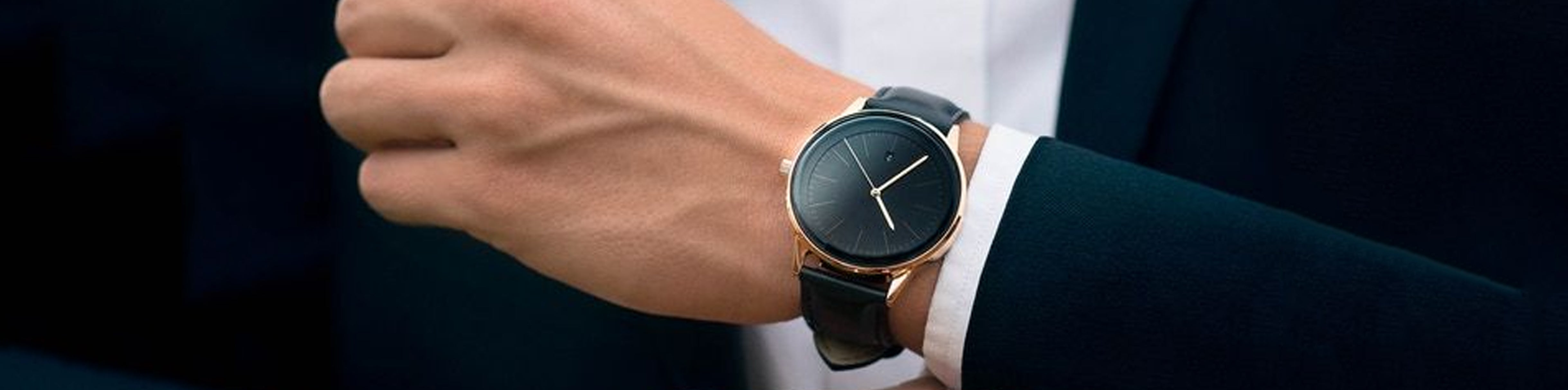 A Guide to Picking the Perfect Watch Size for Your Wrist – Just In Time